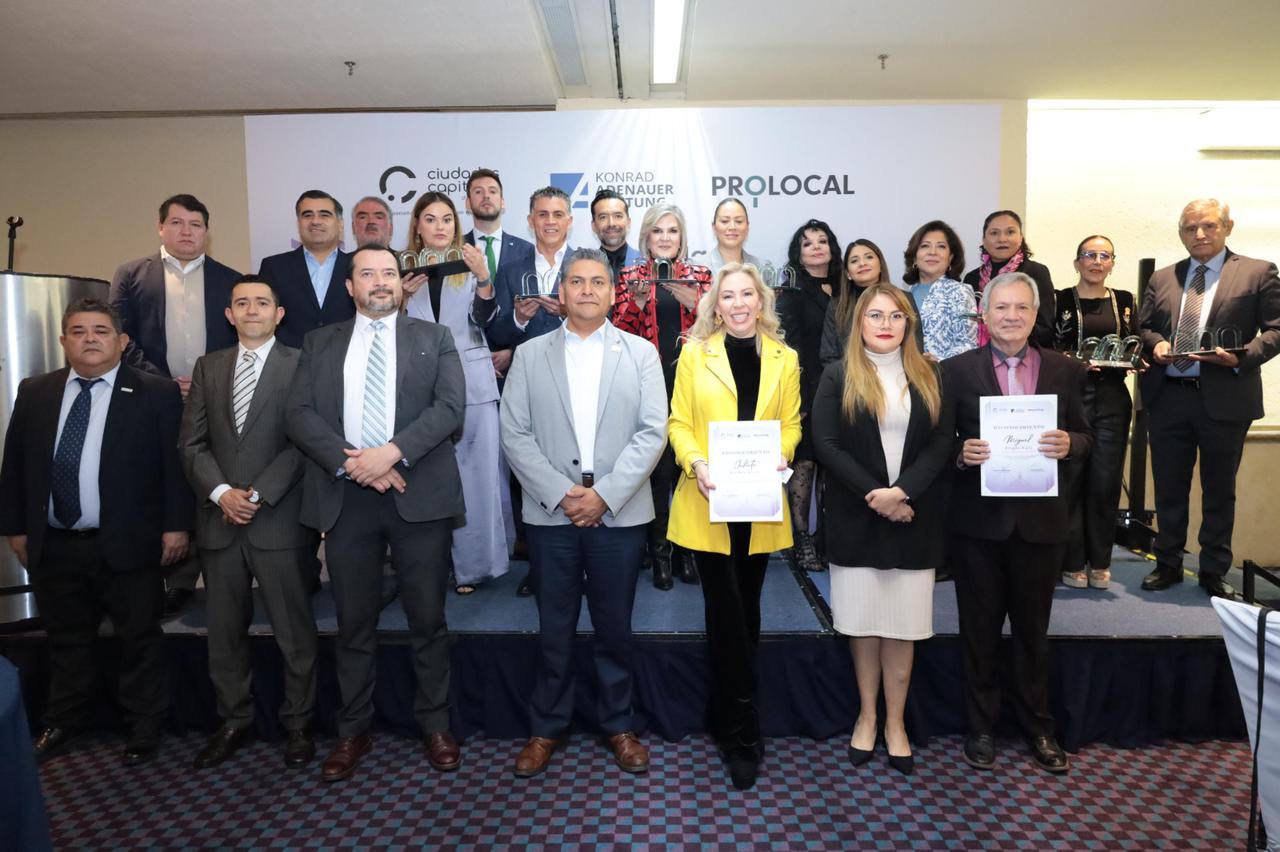 Galardonan a Ayuntamiento de la capital con Distintivo a la Excelencia Municipal - Momento | San ...