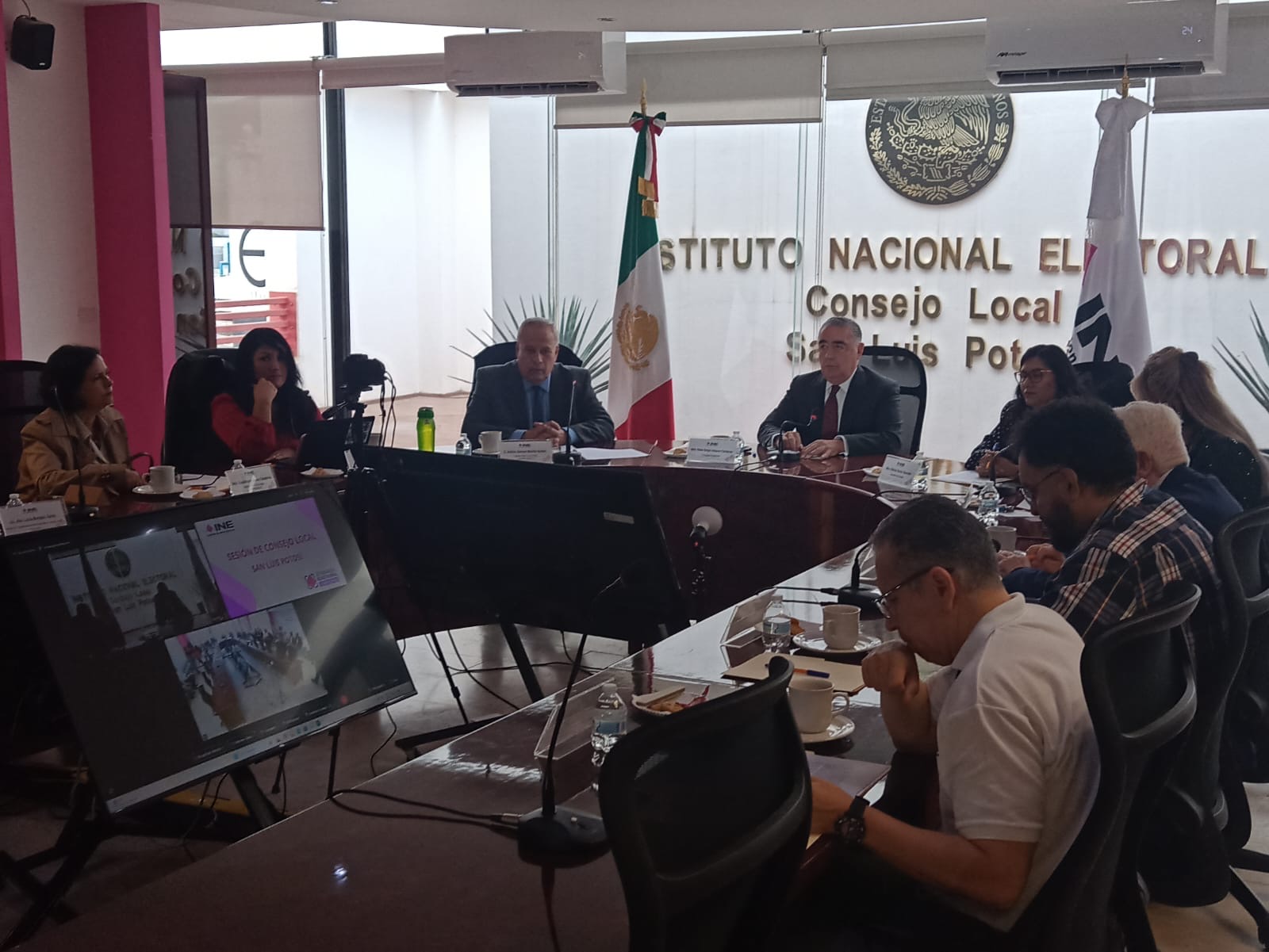 Garantiza INE en SLP elección judicial inédita y vigilada - Momento ...